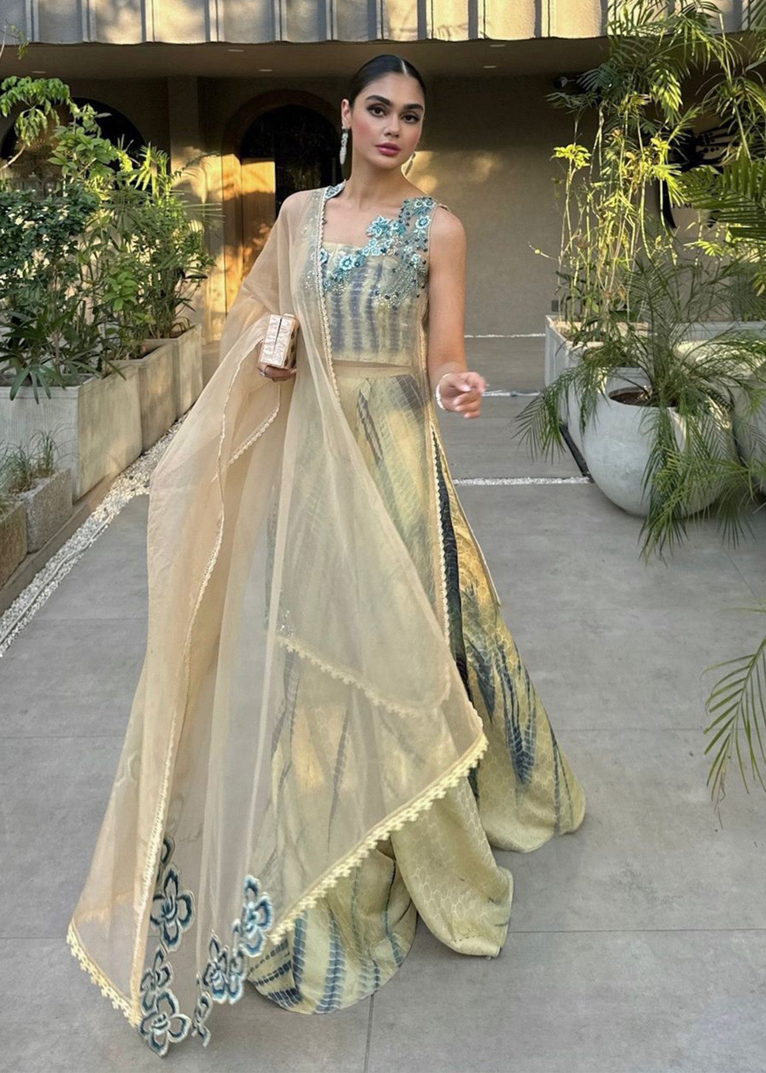 Client Diary 44 – Umsha Official