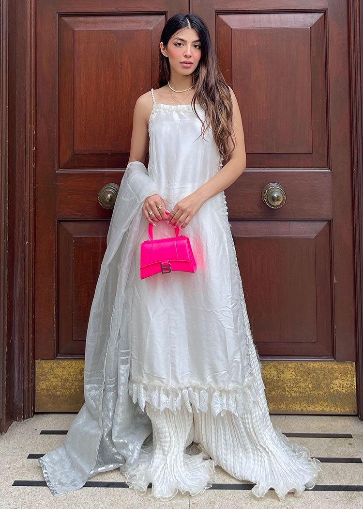 Client Diary 33 – Umsha Official